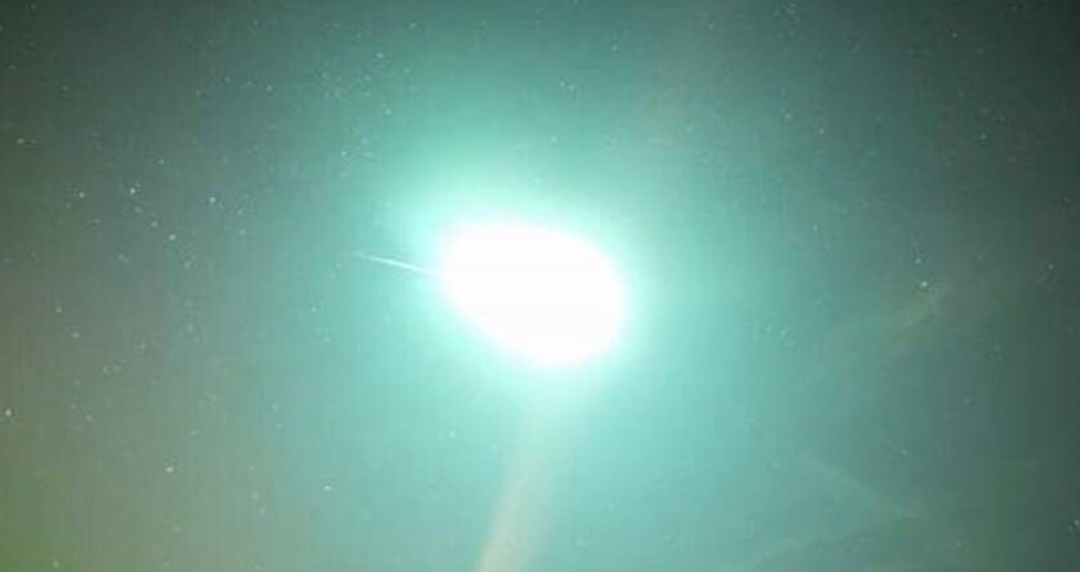 Meanwhile in Alberta... Likely Meteor Lights Up the Sky Across Edmonton ...